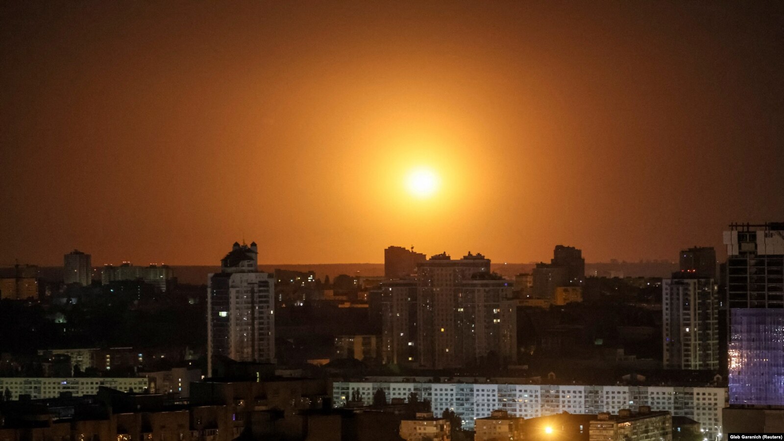 У Києві працюють сили ППО дрони заходять на місто з різних напрямках Кличко Читайте на Ukr Net