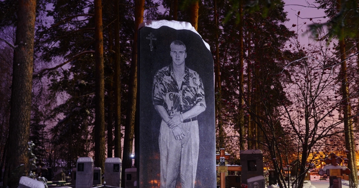 Russia's 'Gangster Graveyards'