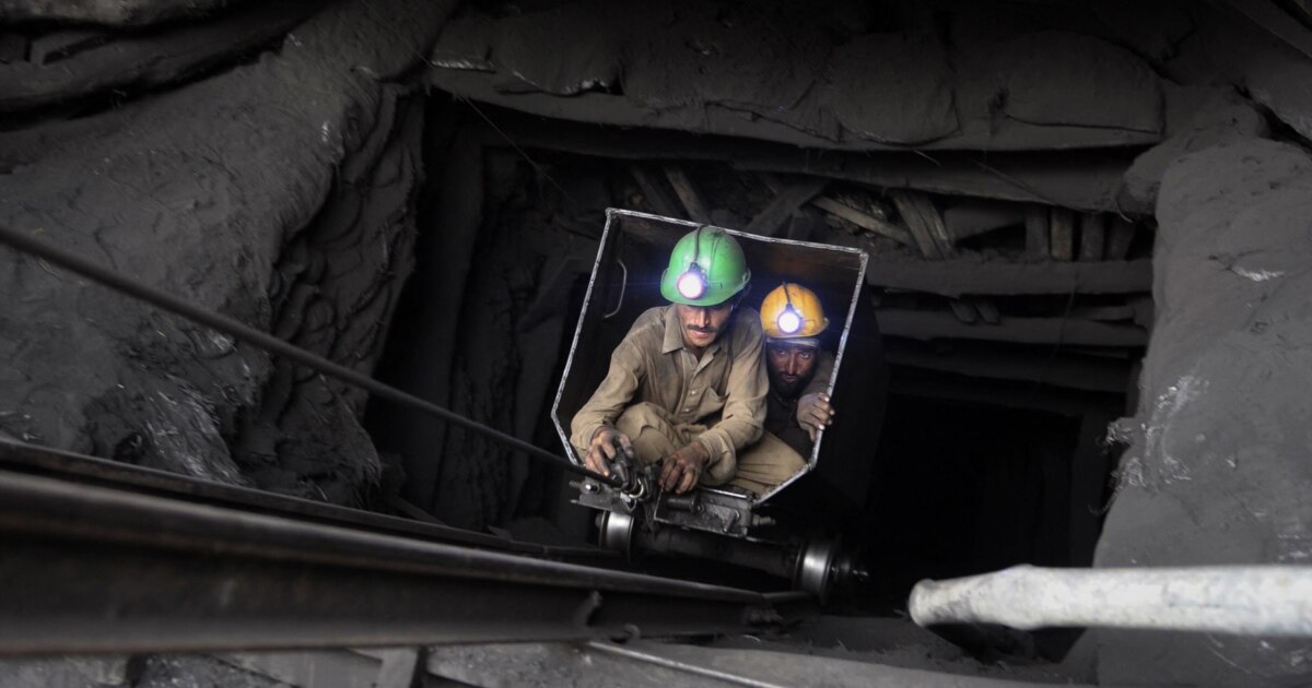 Țară în service | Cum nu câștigă România bani din minerit nici măcar ...