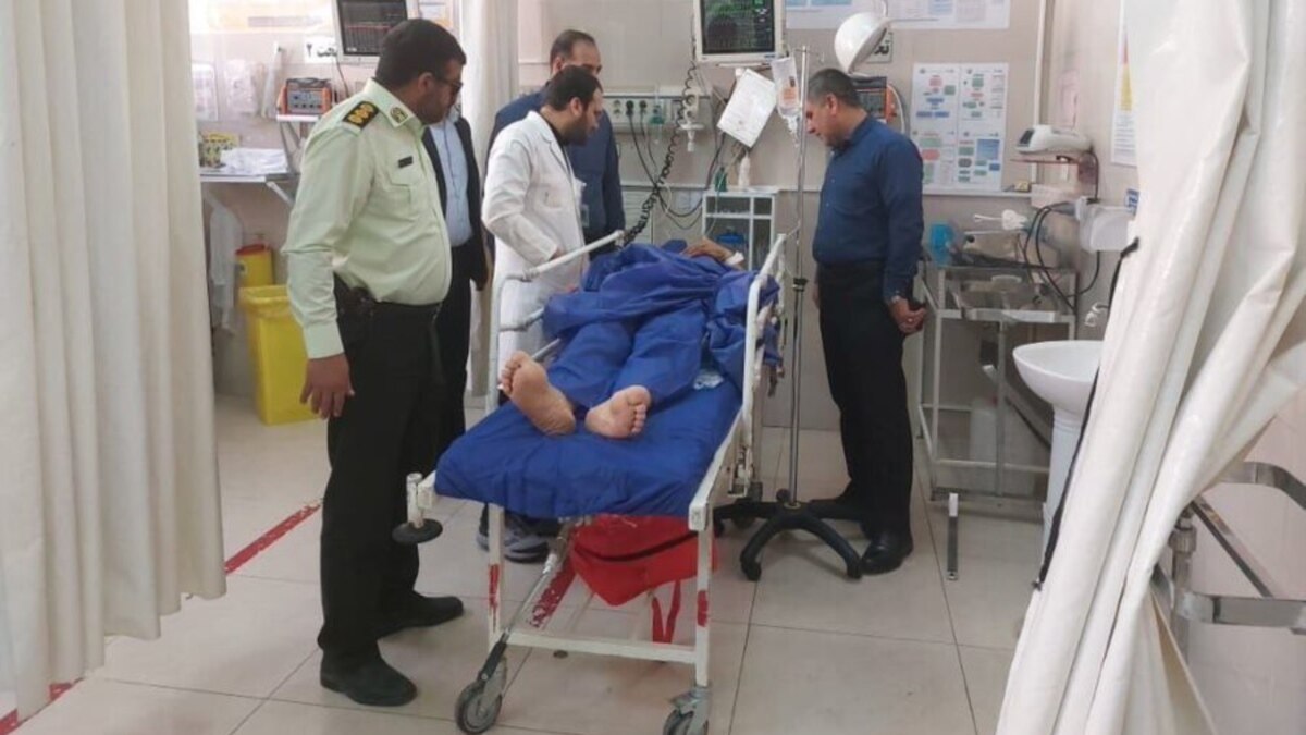 Eight Stabbed In Southern Iran In Fresh Attack At Mosque