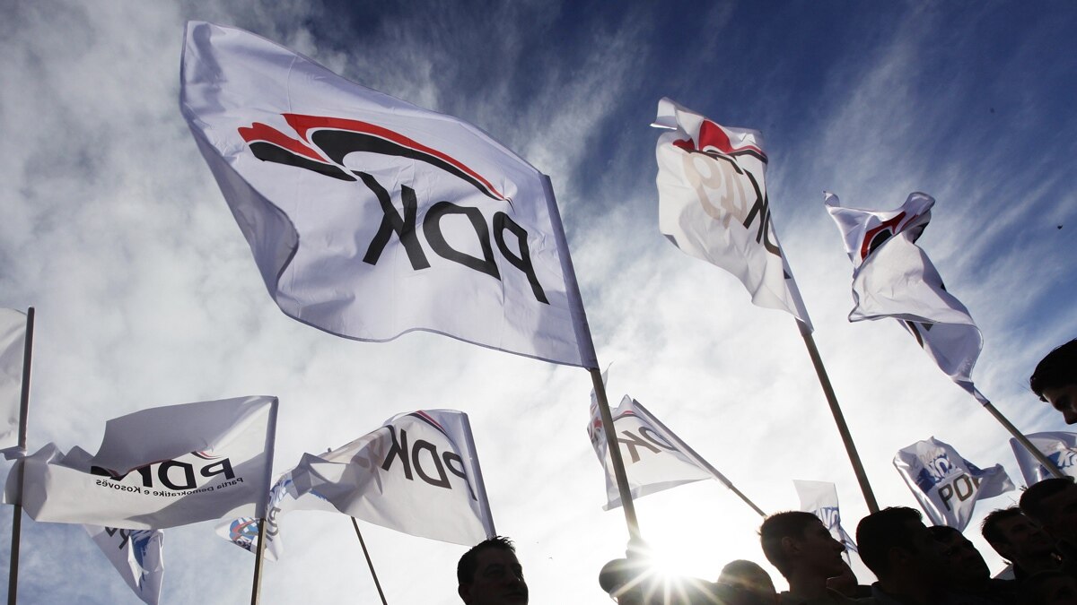 PDK-ja e ndarë rreth presidentit
