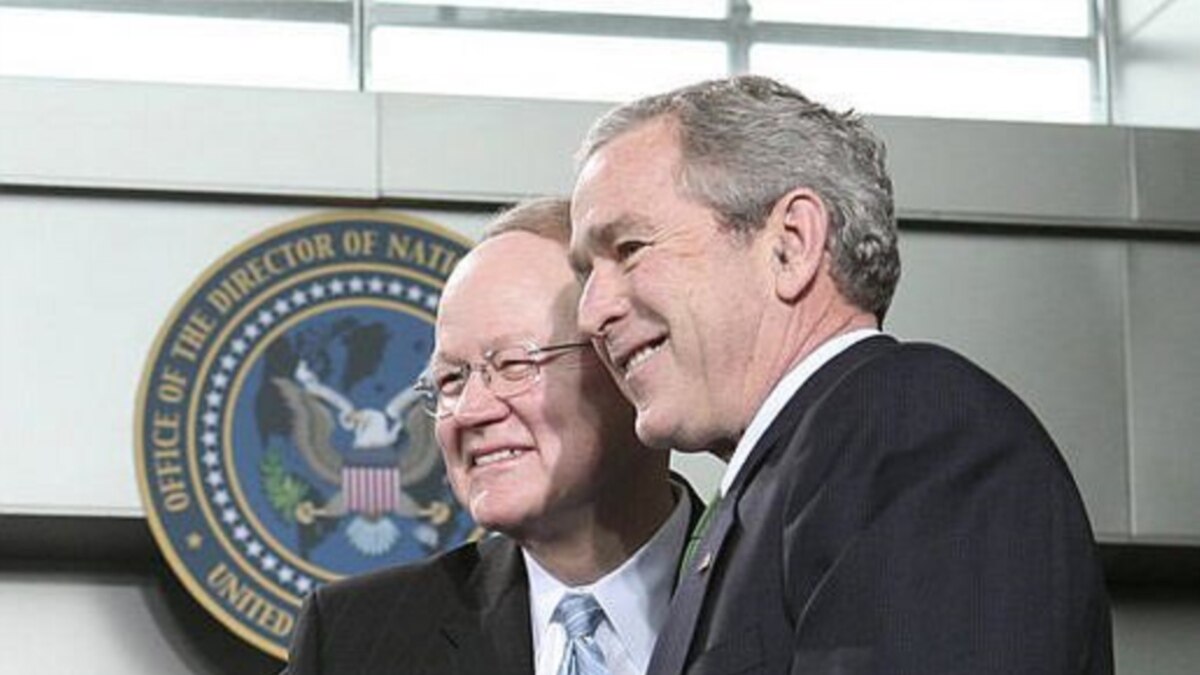 New U.S. Intelligence Chief Sworn In