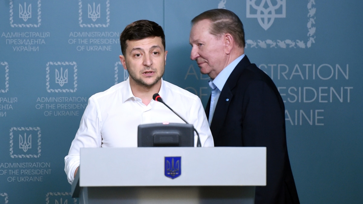 Kuchma Says Ukraine Should Not Make 'Unacceptable' Concessions To Russia