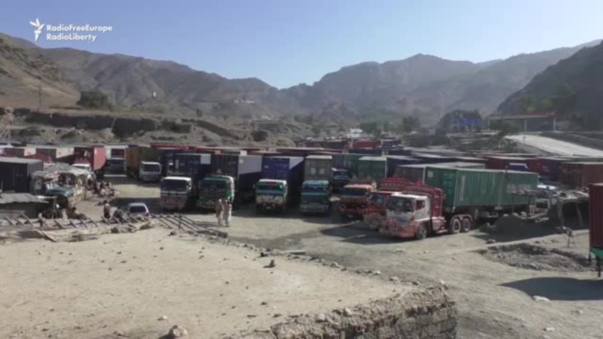 Pakistan Reopens Border Crossings With Afghanistan In 'Goodwill Gesture'