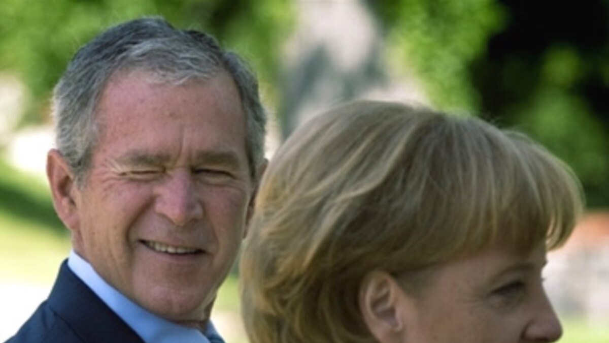 U.S.: Bush Says Diplomacy Is First Choice In Dealing With Iran