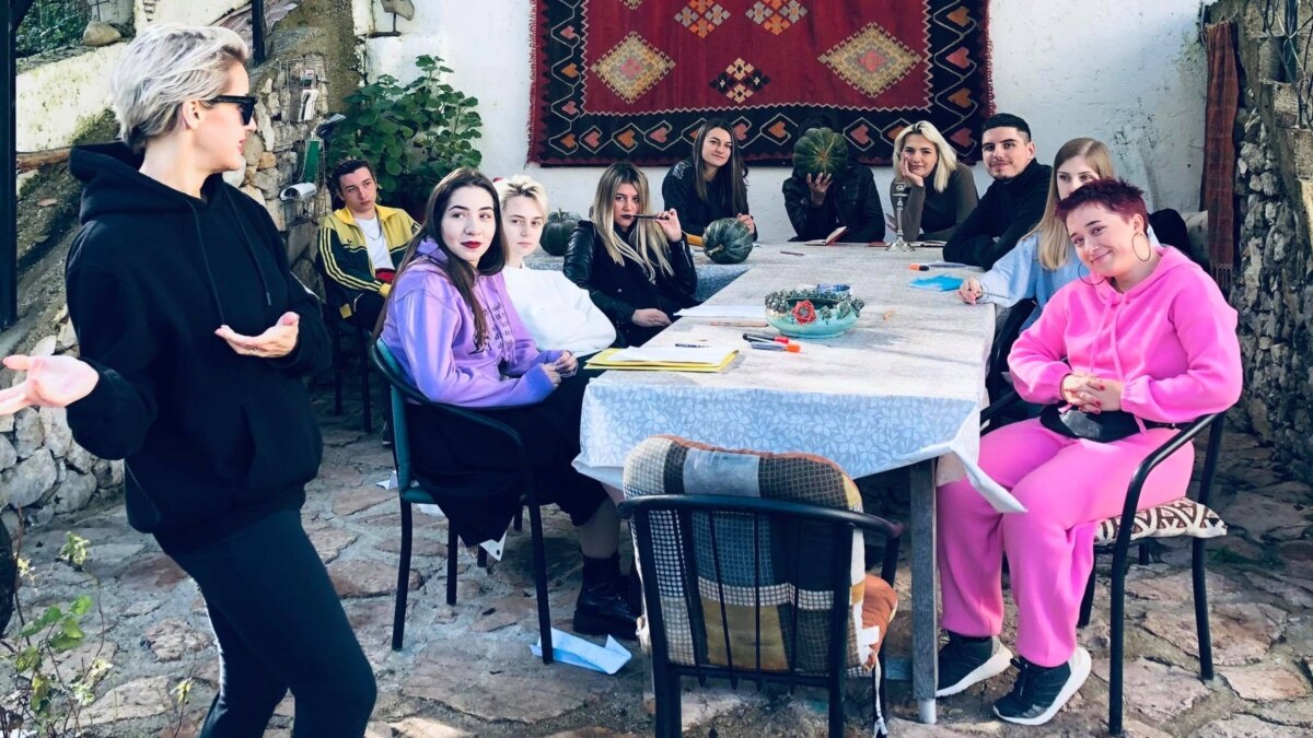 'Podrugljivci' prva web serija u BiH: Vrisak generacije devedesetih