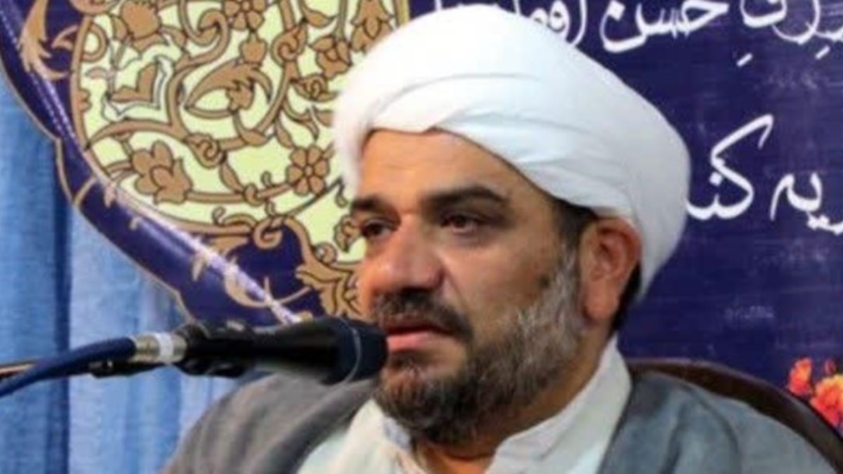 Friday Prayer Imam In Southern Iran Stabbed To Death