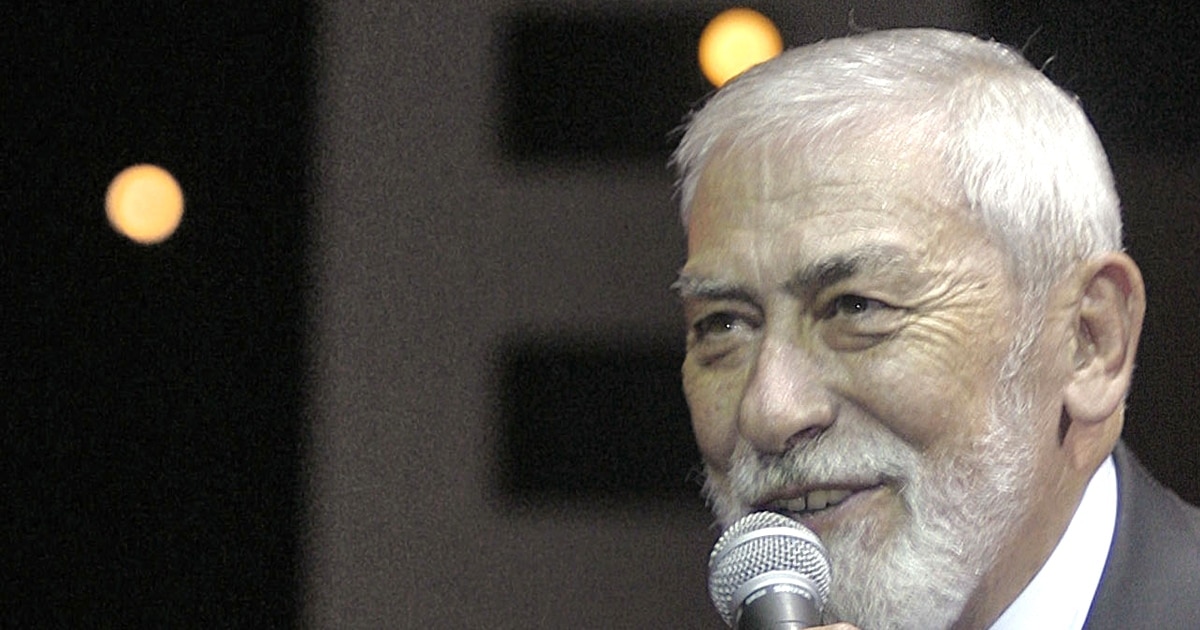 Beloved Georgian Singer's Sad Song Hits Wrong Note In Russia