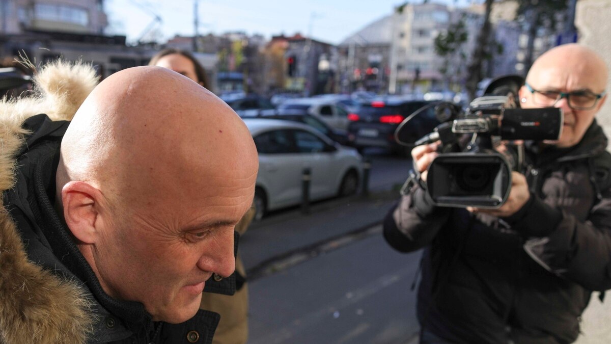 18 colaboratori ai mercenarului Horațiu Potra au fost duși noaptea ...