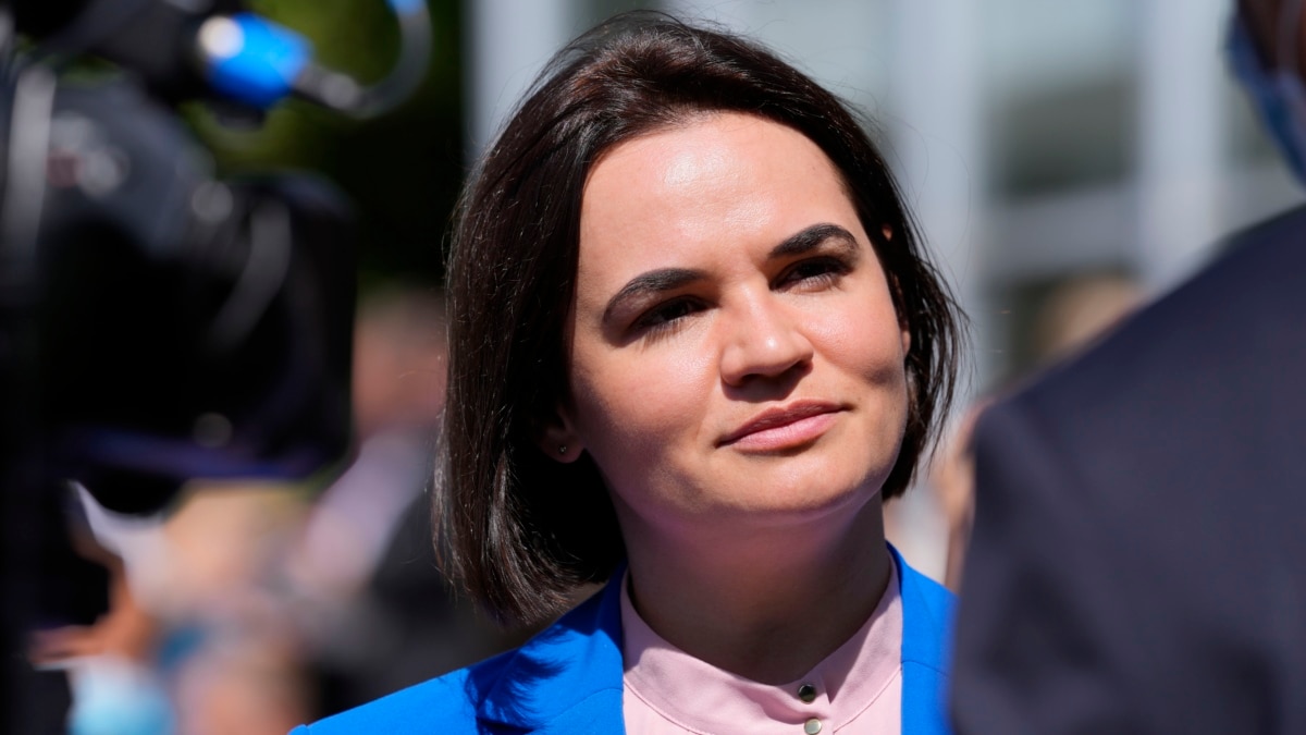 Belarusian Opposition Leader Urges 'Decisive Action' To Resolve Standoff