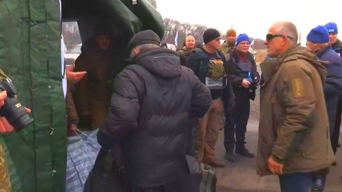 Ukraine, Russia-Backed Separatists Hold Prisoner Swap