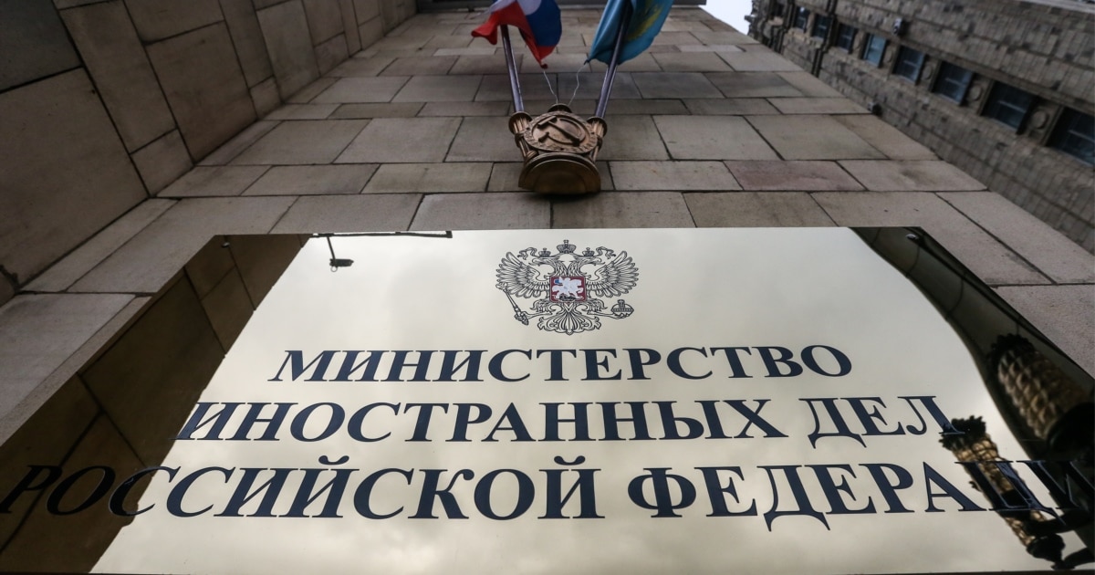 Rusia qorton ambasadoren izraelite për kritikat ndaj Lavrovit