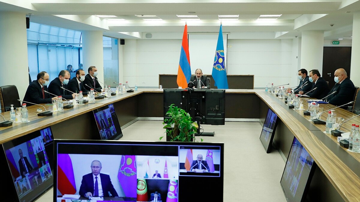 Erməni deputat Qazaxıstan və pantürkizm barədə danışıb