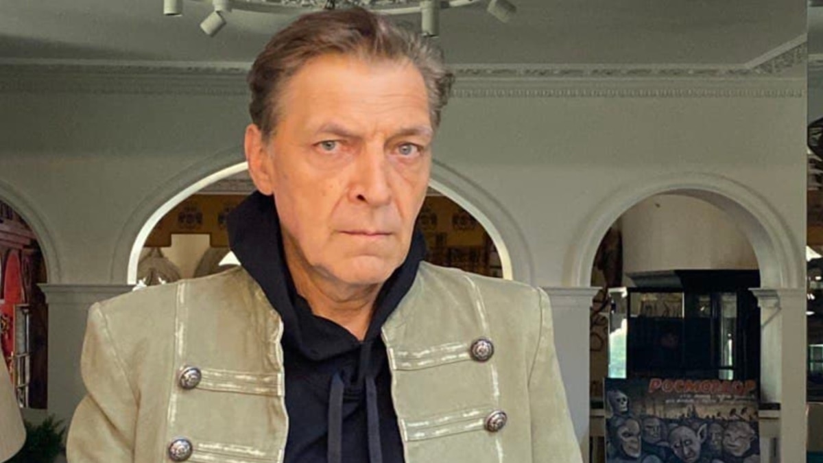 Moscow Court Orders Arrest In Absentia Of TV Journalist, Kremlin Critic ...