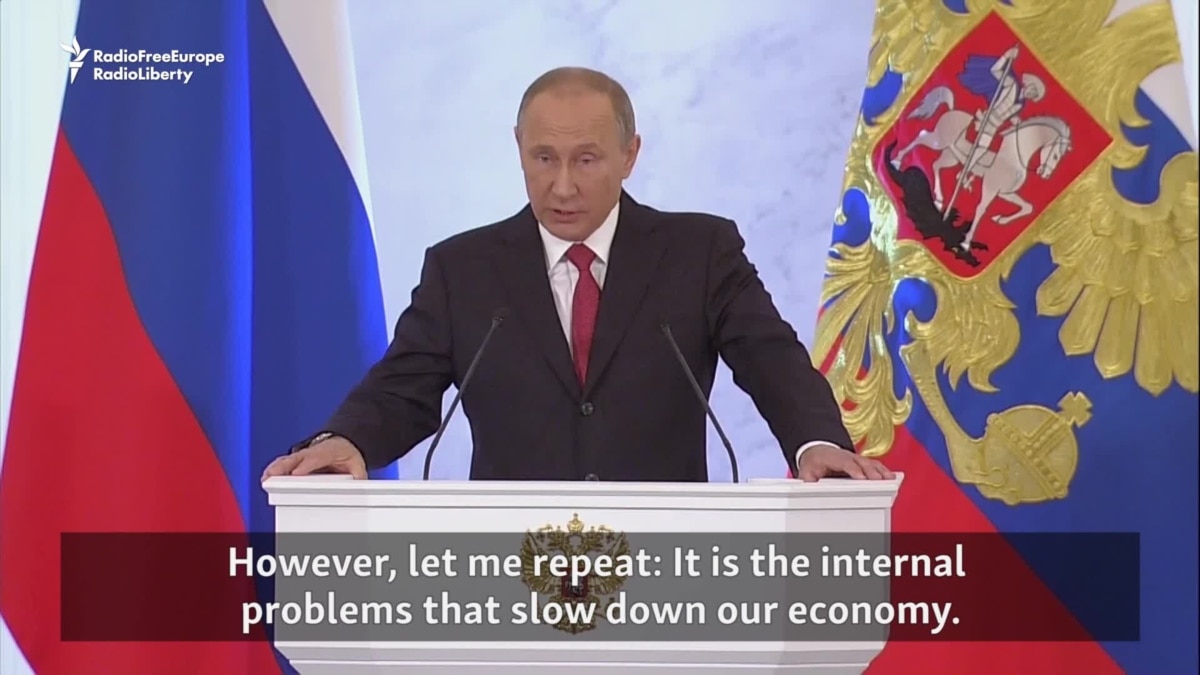 Putin: Internal Problems, Not Sanctions, Hurt Russian Economy