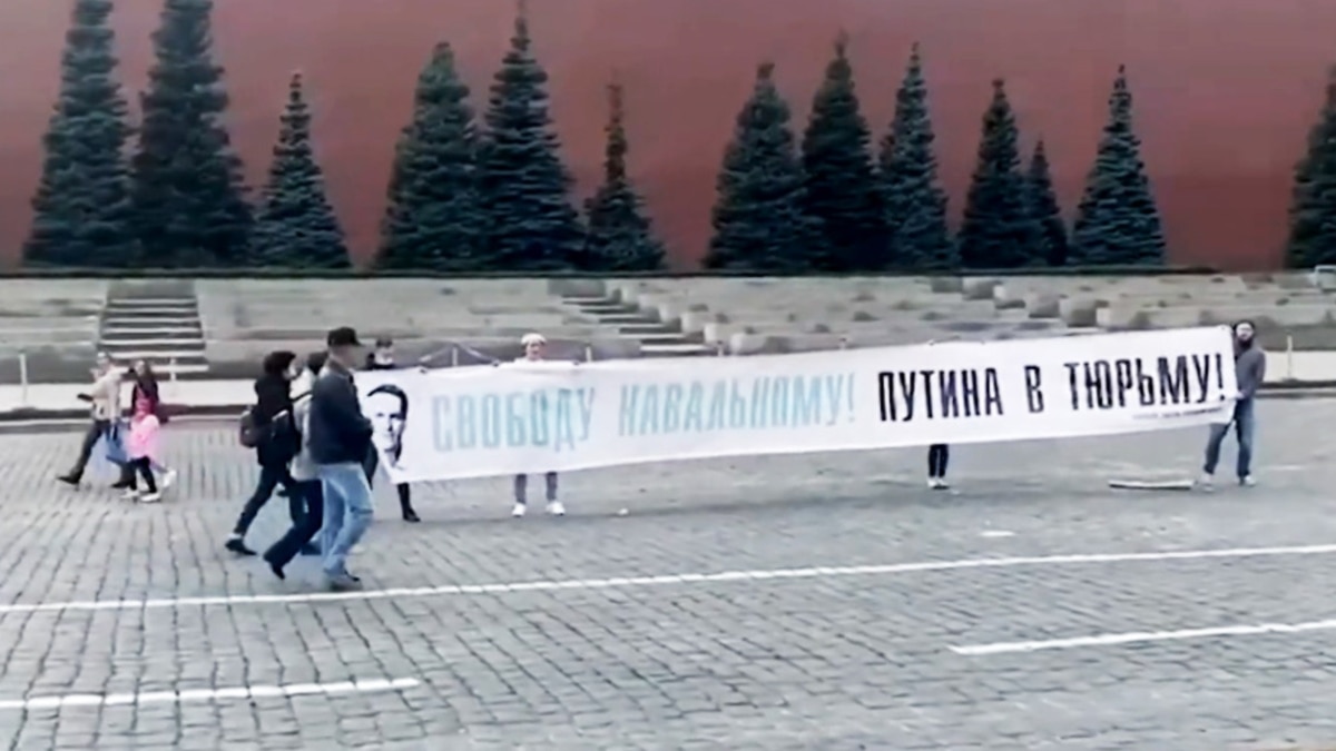 Eight Seconds: Why Some Russian Activists Protested On Red Square And ...