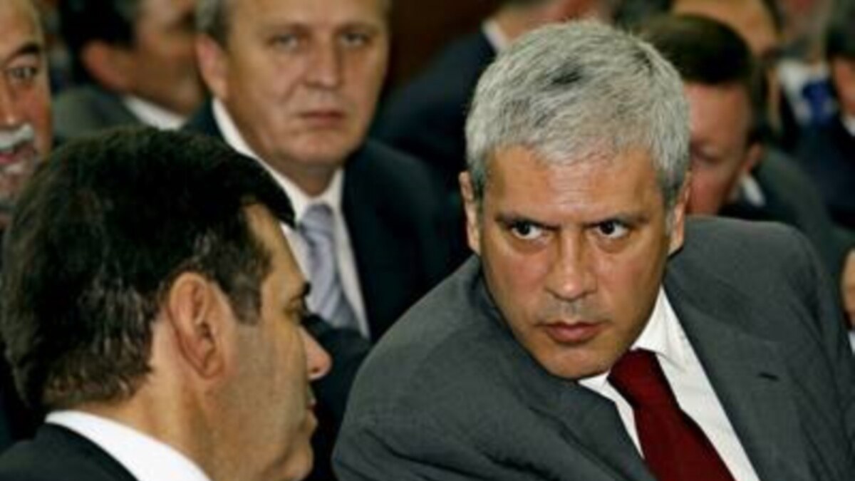 Serbian Parties Agree On Coalition Government