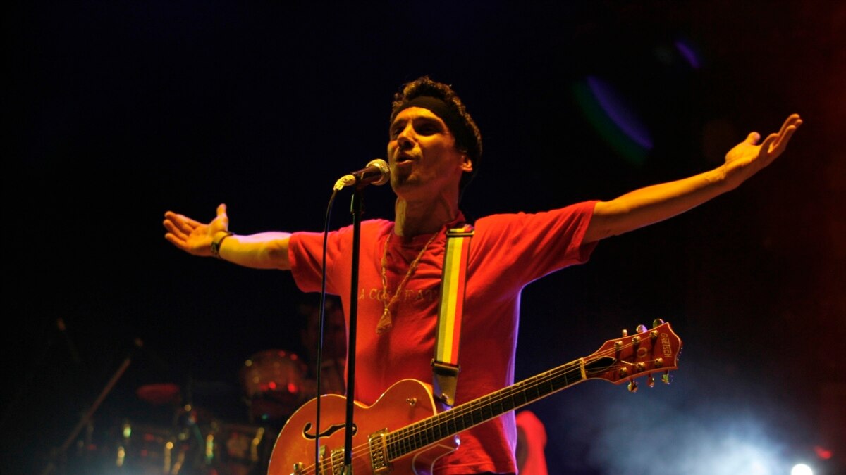 Ману Чао музиката и каузите за по добър свят