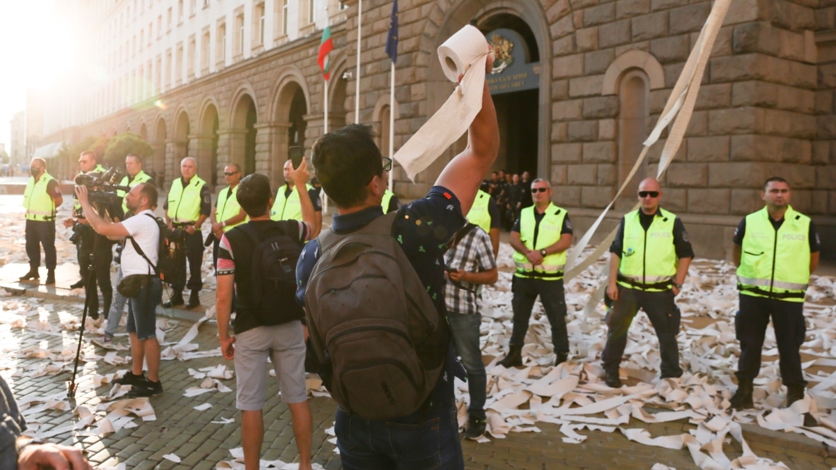 Prime Minister Reshuffles Bulgarian Government Amid Anti-Government ...