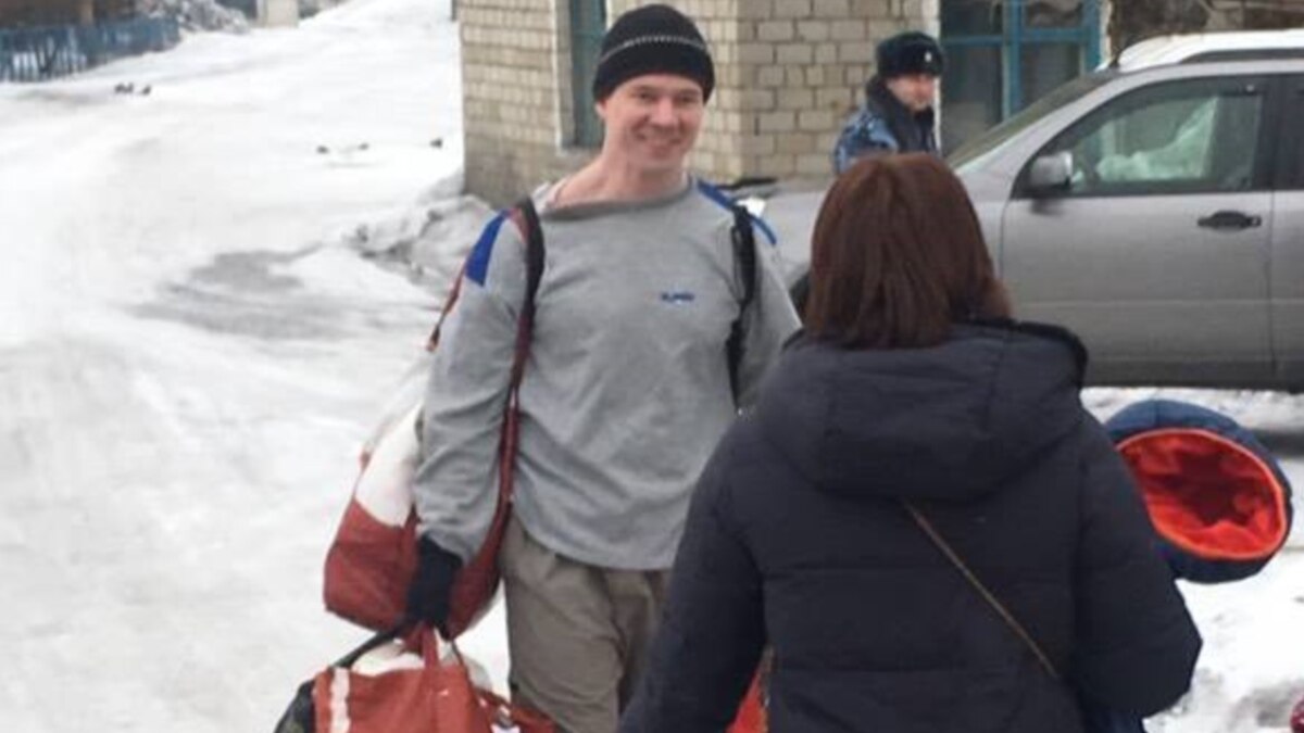 Russian Activist Ildar Dadin Released From Prison