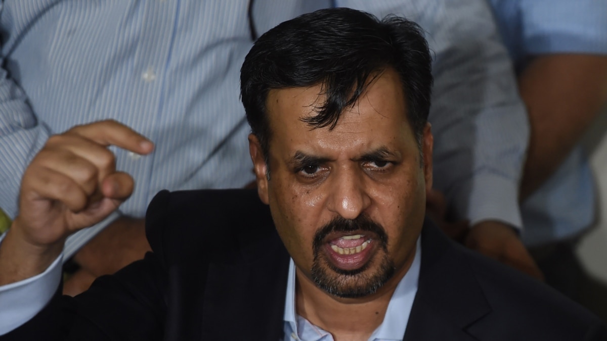 Ex-Karachi Mayor Launches New Pakistani Party