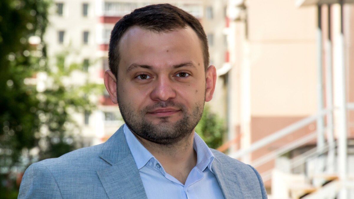 Another Navalny Associate Flees Russia, Fearing Arrest