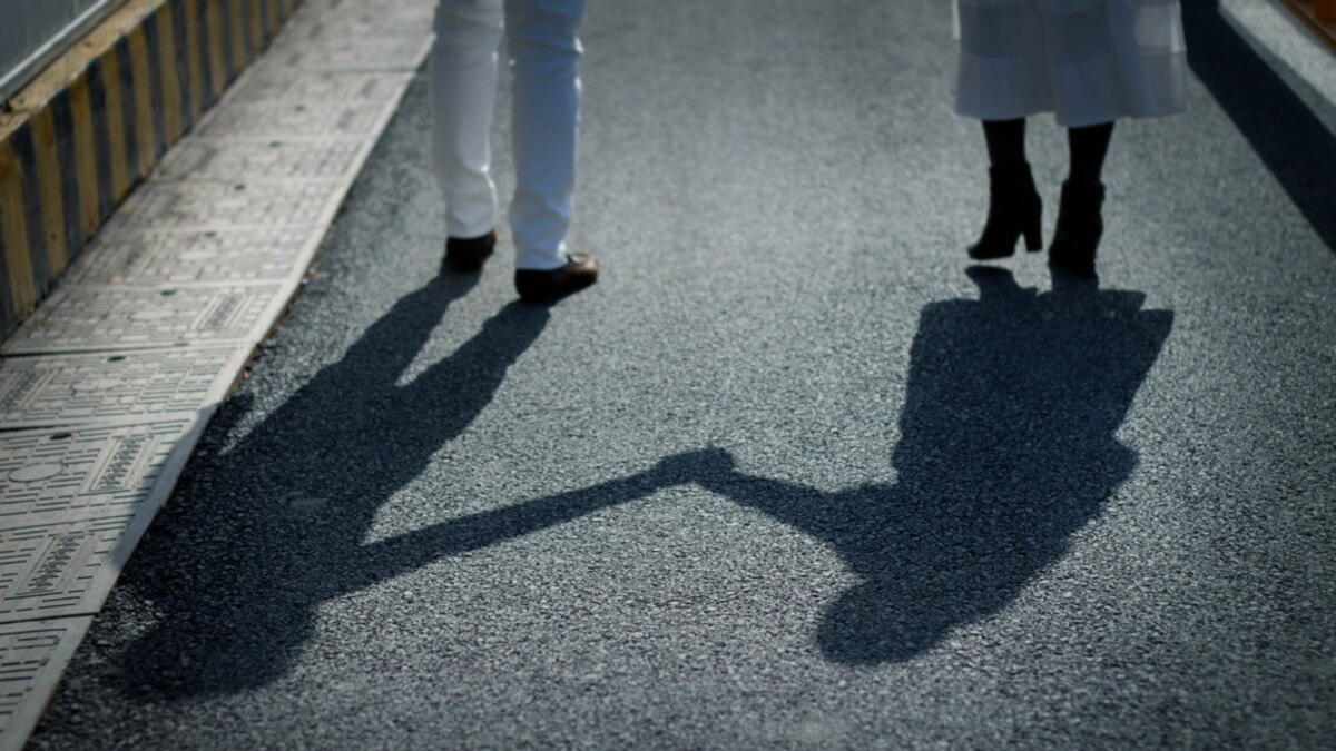 Russia Lawmaker Urges More Love During World Cup 0104
