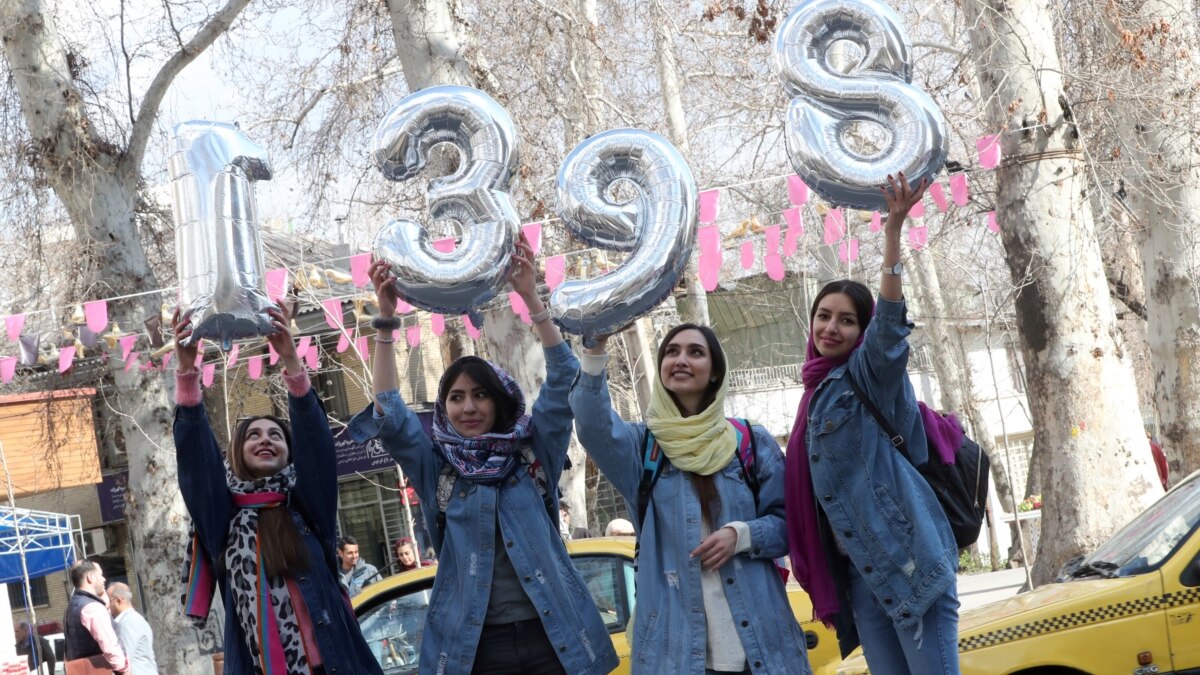 In A First, Tehran Honors Beleaguered Afghan Community