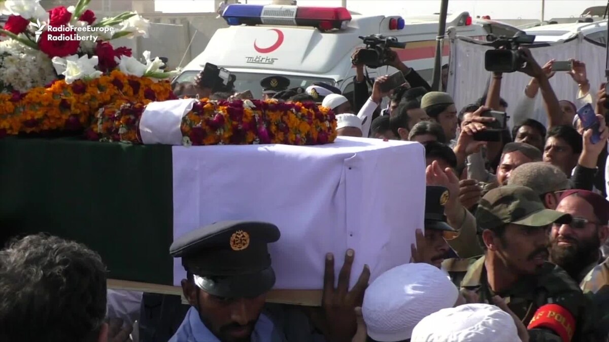 Huge Turnout For Funeral Of Former Pakistani Pop Star