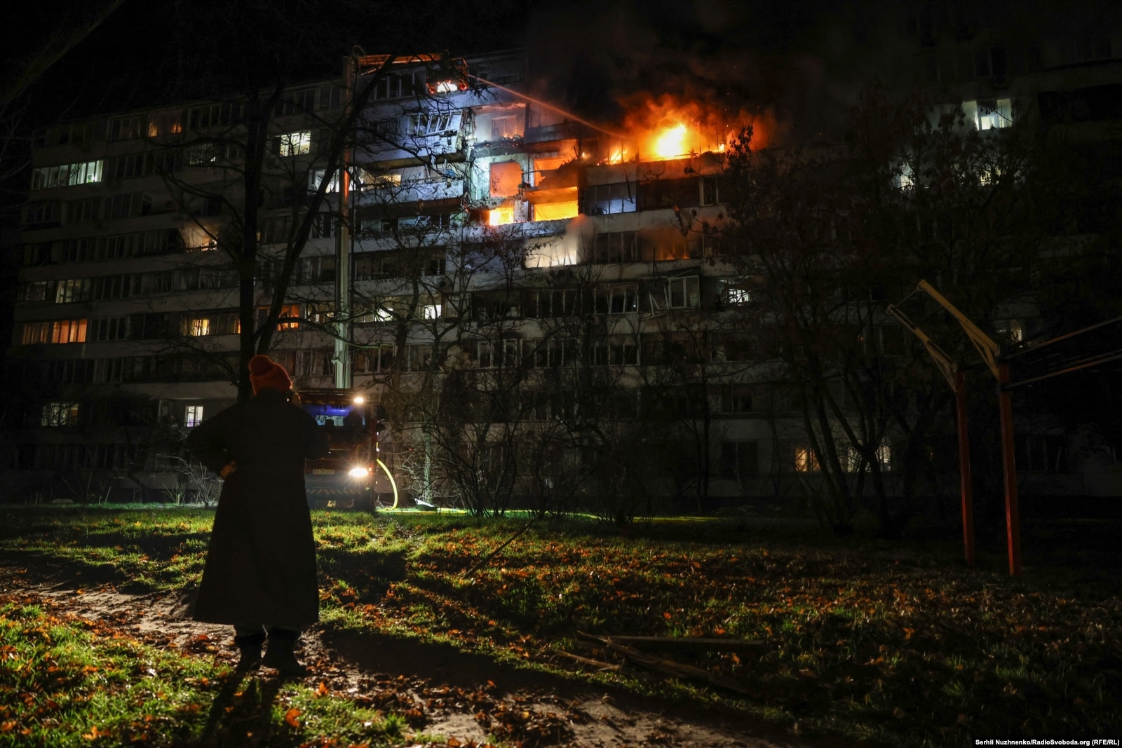 У Києві до семи зросла кількість загиблих внаслідок удару РФ. Читайте на UKR.NET