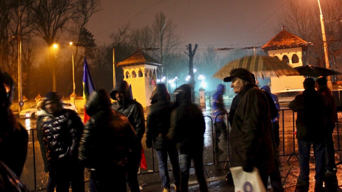 Romanians Gather For 20th Day Of Protests Against Government