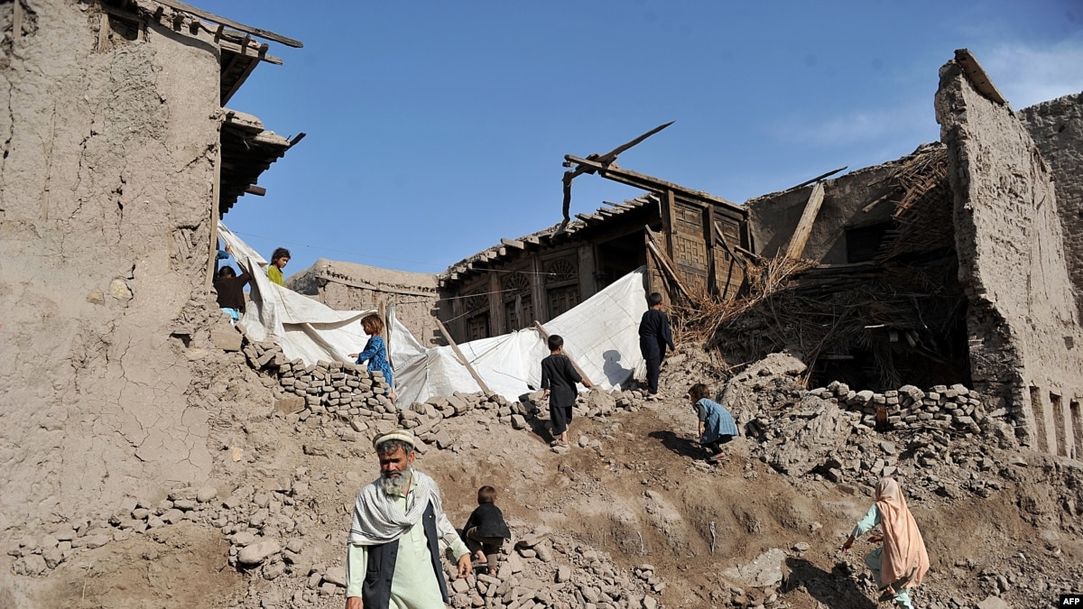 Moderate Earthquake Shakes South Asia