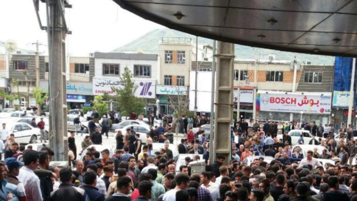 Merchants On Strike In Iran’s Kurdistan As Border Closure Hurts Trade