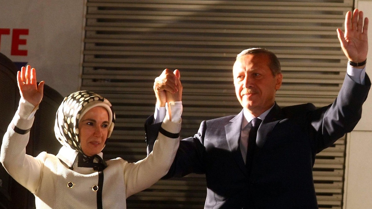 Turkey's Ruling Party Wins Landslide, But Constitutional Wrangling Lies ...