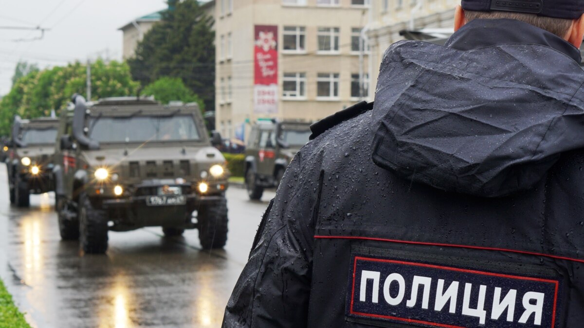 В Петербурге журналиста обвинили в неповиновении полиции
