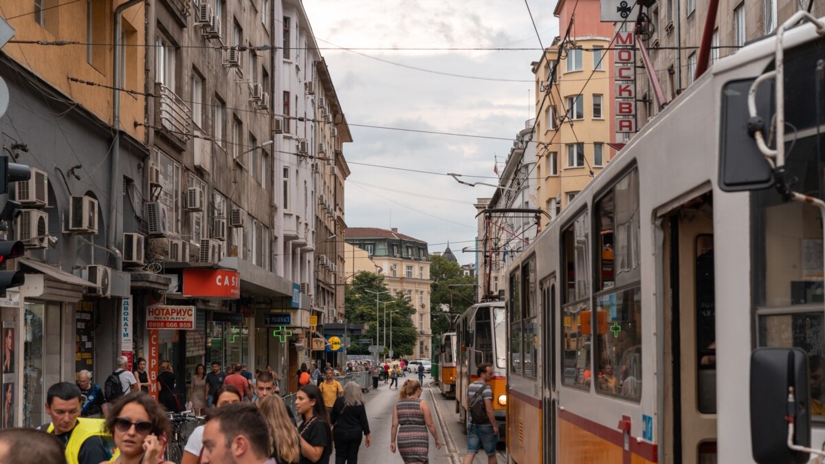 Българите се страхуват за демокрацията и не вярват в честността на изборите