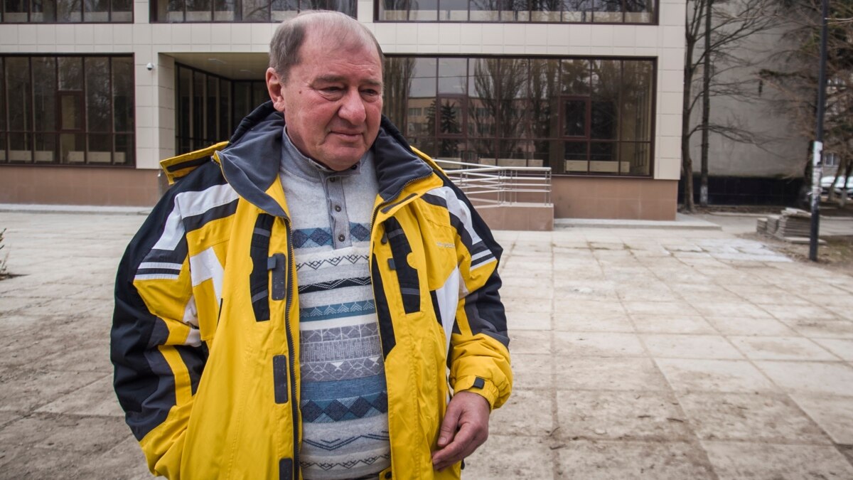 Crimean Tatar Leader Faces Trial On Russia-Controlled Peninsula