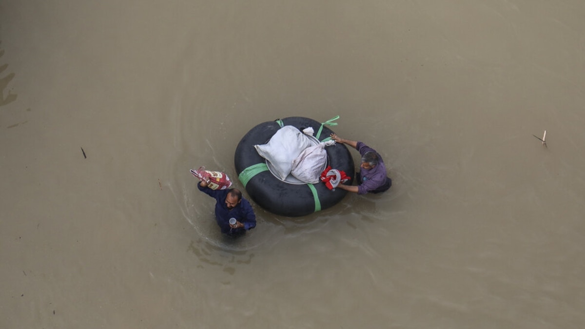 Situation Remains Critical In Iran With Disaster Relief Disorganized