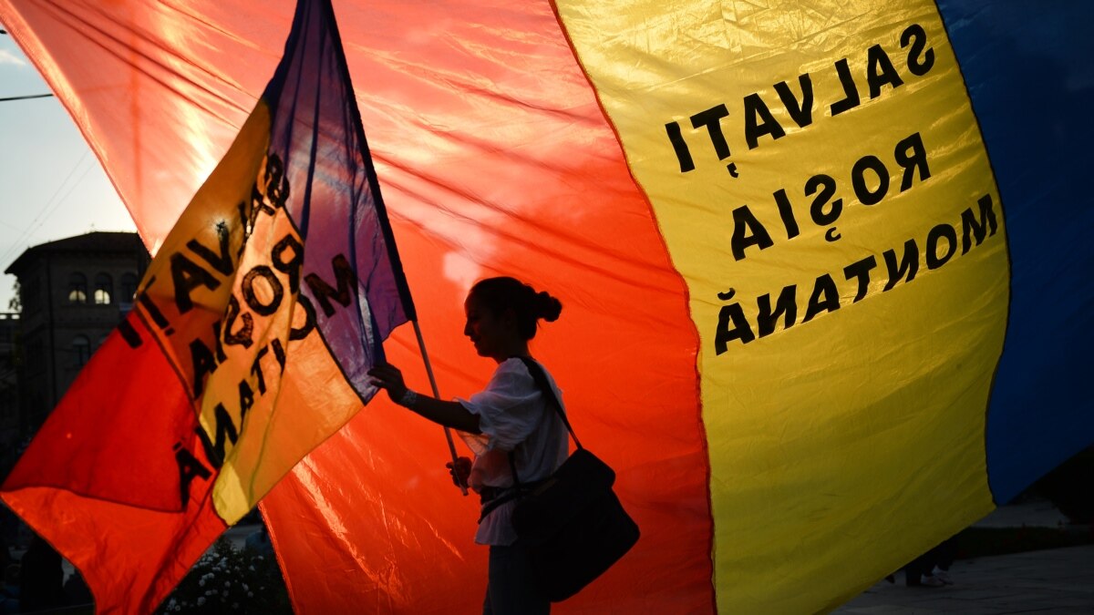 'Cyanide Equals Corruption' -- Gold Mine Plan Brings Romanians Onto The ...