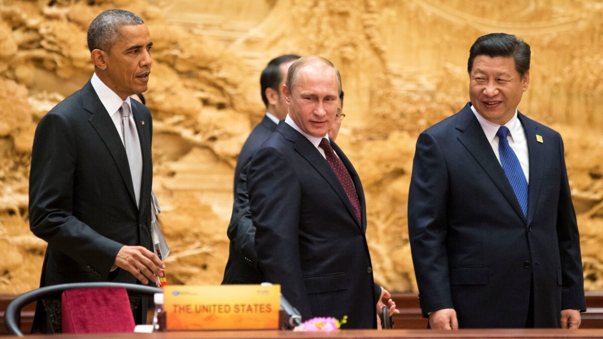 Putin Arrives At APEC Summit, Will Meet With China's Xi, Japan's Abe ...