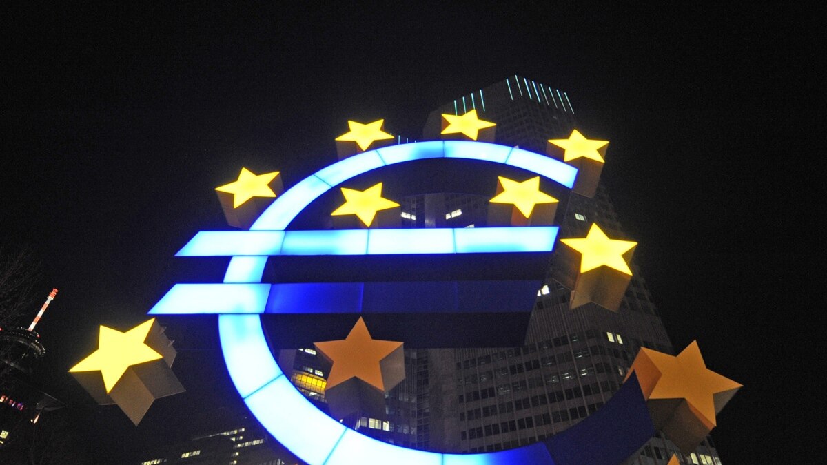 European Single Currency Seen At A Turning Point