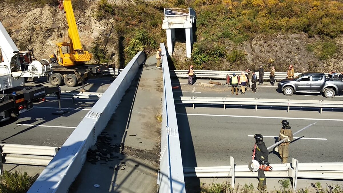 Russian Man Dies Of Injuries Suffered In Latest In Series Of Bridge ...