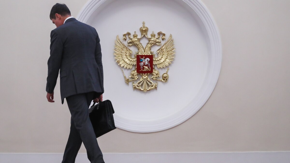 Чемодан, вокзал, Россия – Крым.Реалии Daily