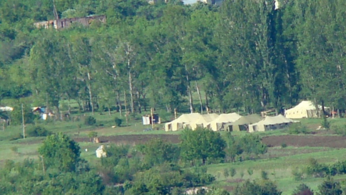 Russian Troops Try To Shift South Ossetia Border Markers