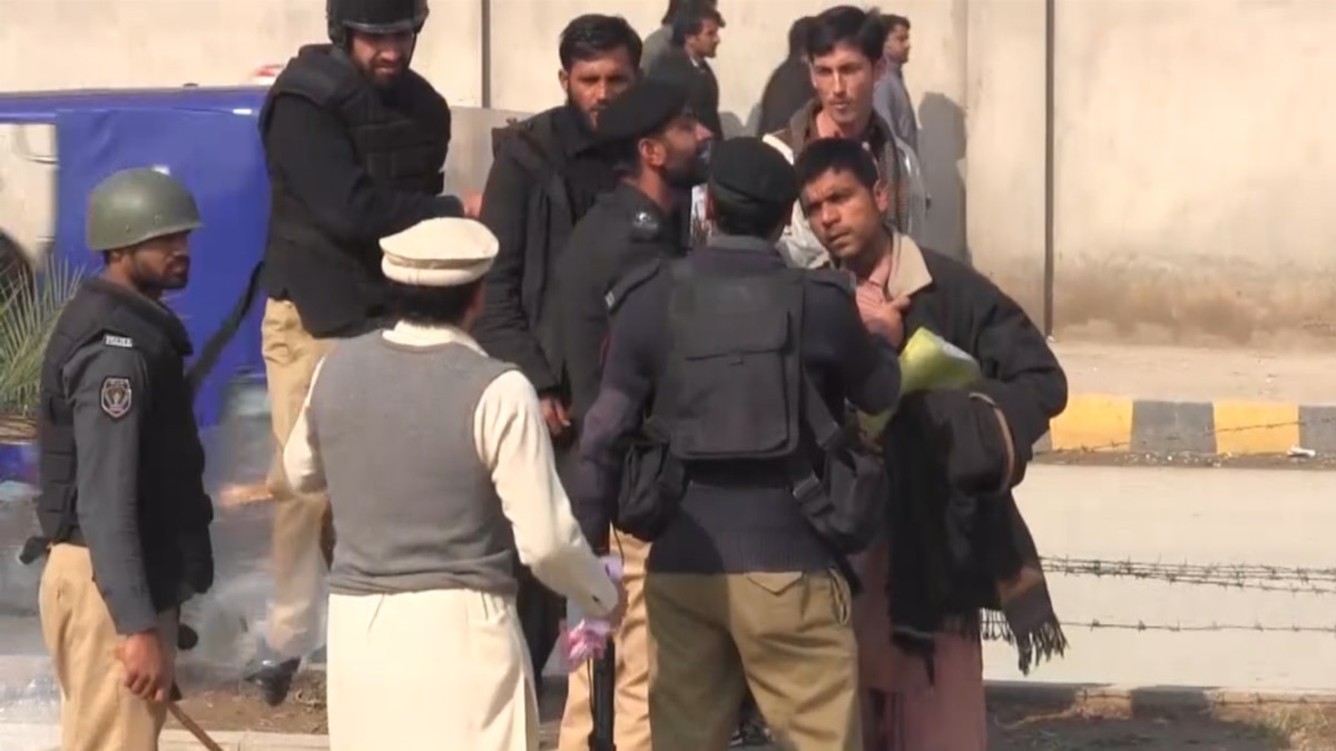 RFE/RL Video Roundup - Feb. 17