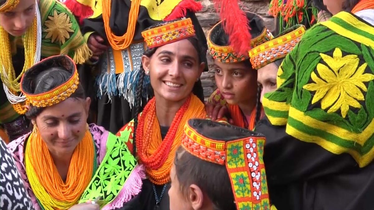 Suspected Militants Kill Two Members Of Pakistani Religious Minority