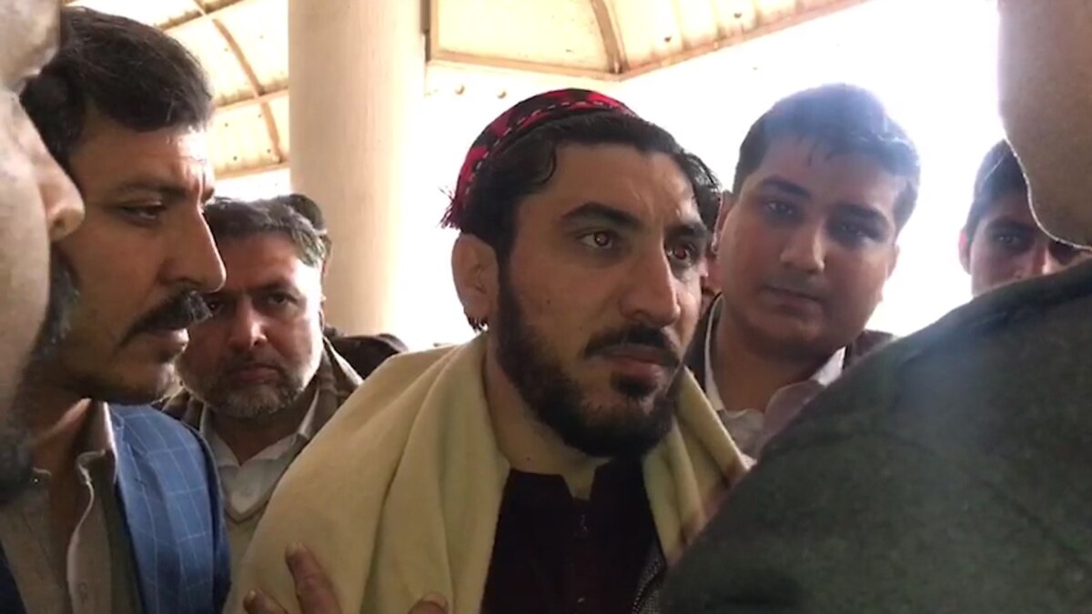 Pashtun Rights Leader In Pakistan Leaves Prison After Granted Bail