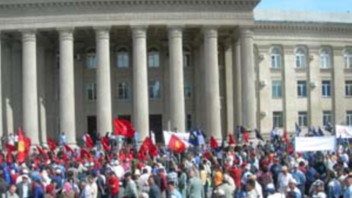 World: Are Demonstrations Sign Of Democratic Strength Or Weakness?