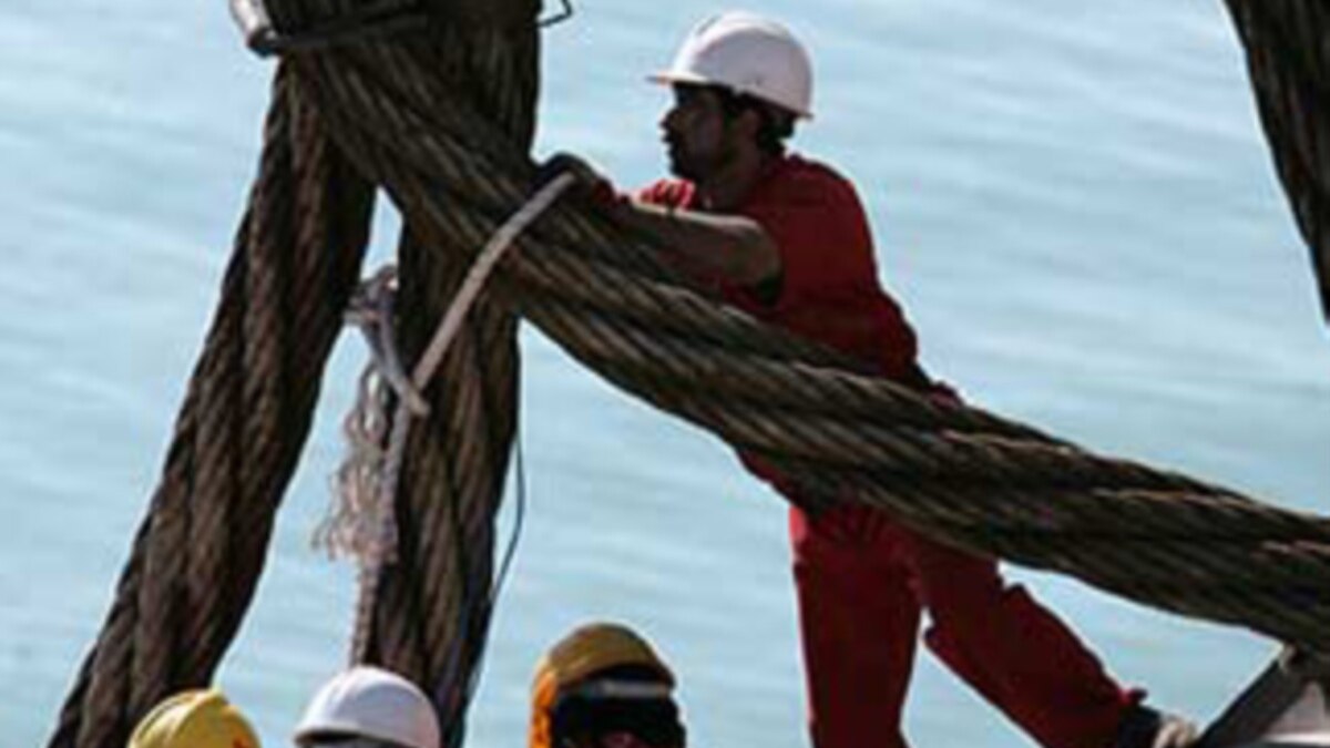 Factory Workers On Strike In Southern Iran
