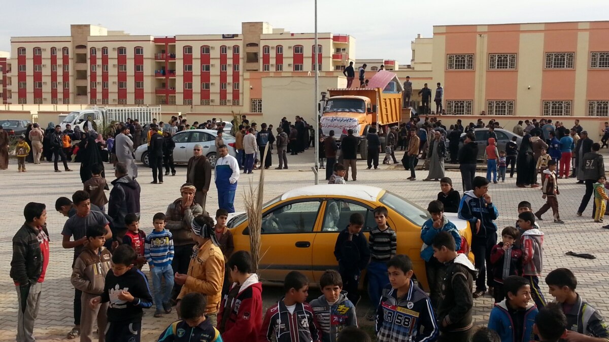 Iraqi Government Forces Attack Rebel Positions In Anbar